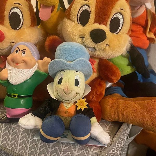 Achieving Maximum Cuteness in Your Life With 5 Disney Shoulder Plush Toys!